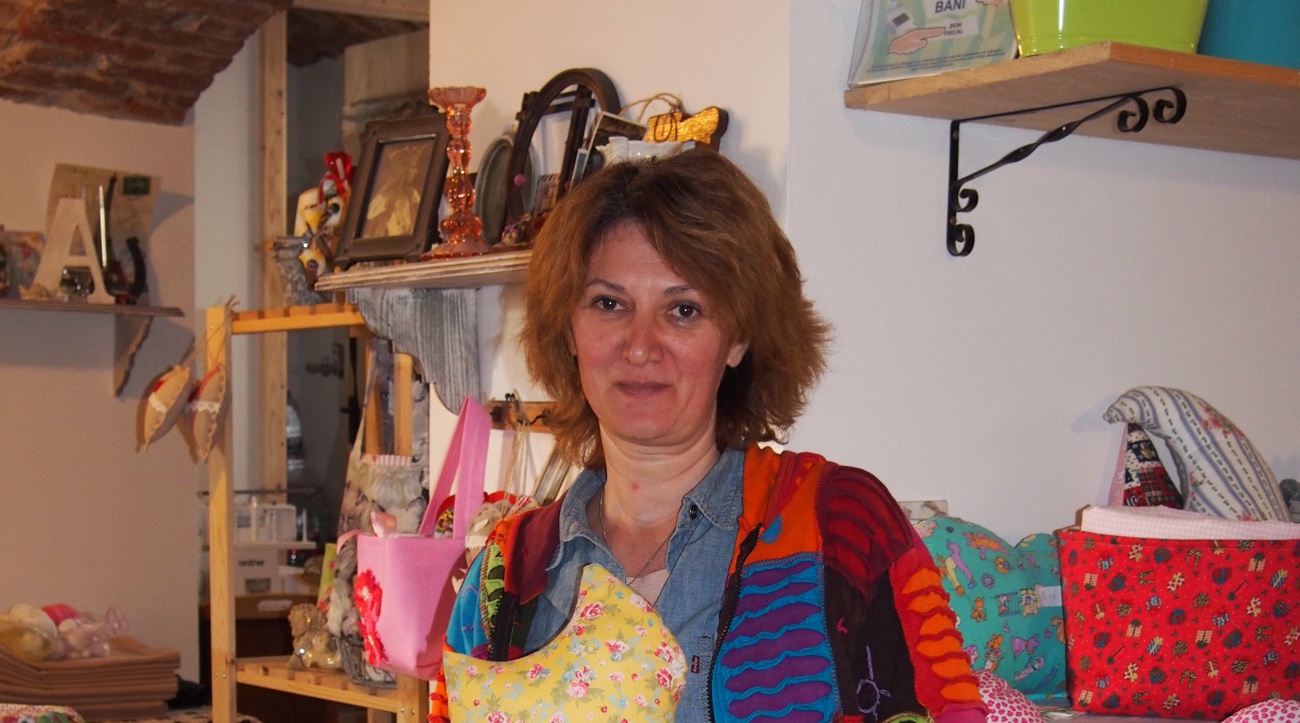 Anca Maria Crîznic – Pasiune + Design + Croitorie + Credit ROMCOM ...